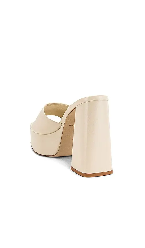 Larroude Dolly Mule - Ivory