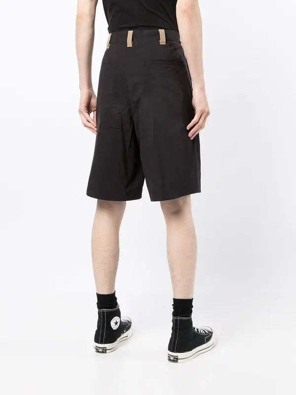 PORTS V Pleated Knee-length Shorts