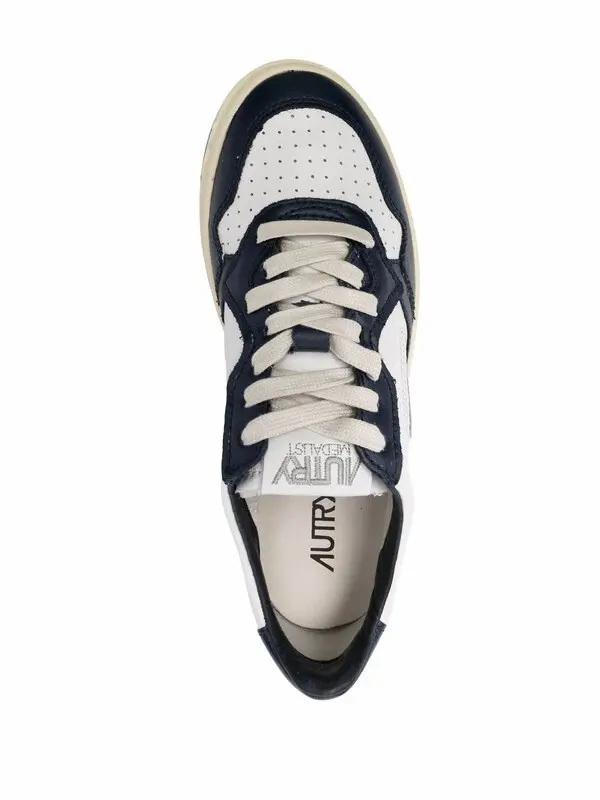 AUTRY Side Logo Patch Sneakers