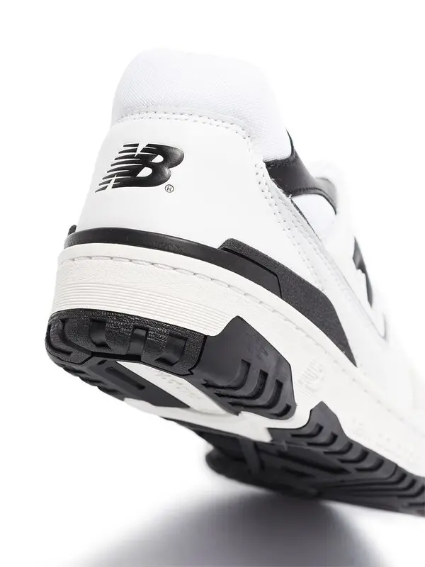 NEW BALANCE 550 Sneakers - White