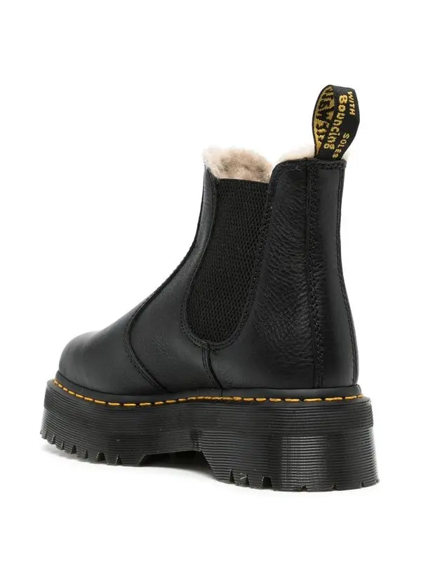 Dr. Martens 2976 Quad Chelsea Boots