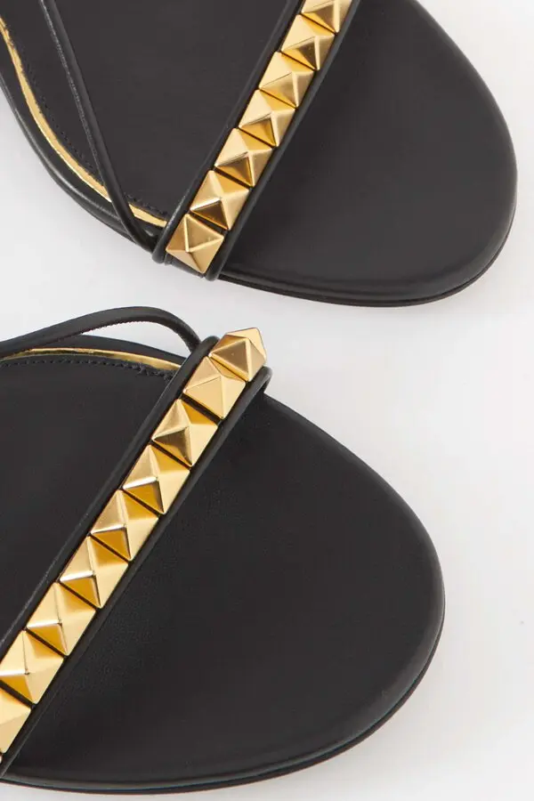 Valentino Garavani Rockstud No Limit Leather Sandals