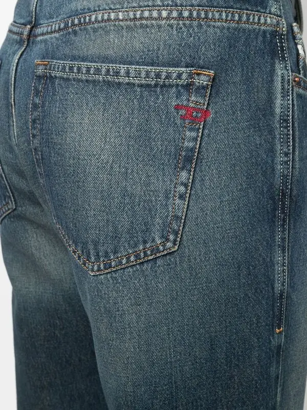 DIESEL® 2020 D-viker Straight-leg Jeans