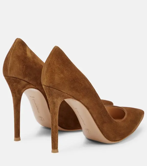 GIANVITO ROSSI 105 Suede Pumps - Beige