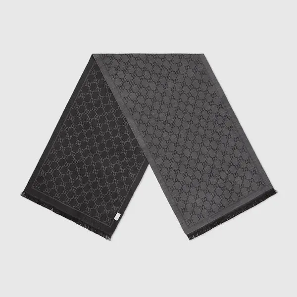 Gucci Gg Wool Scarf - Grey