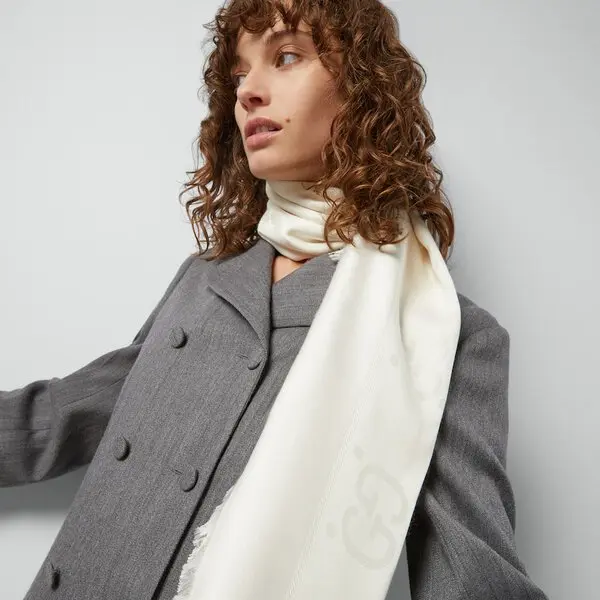 Gucci Gg Jacquard Silk Wool Shawl - White