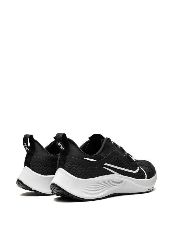 Nike Air Zoom Pegasus 37 Shield Sneakers