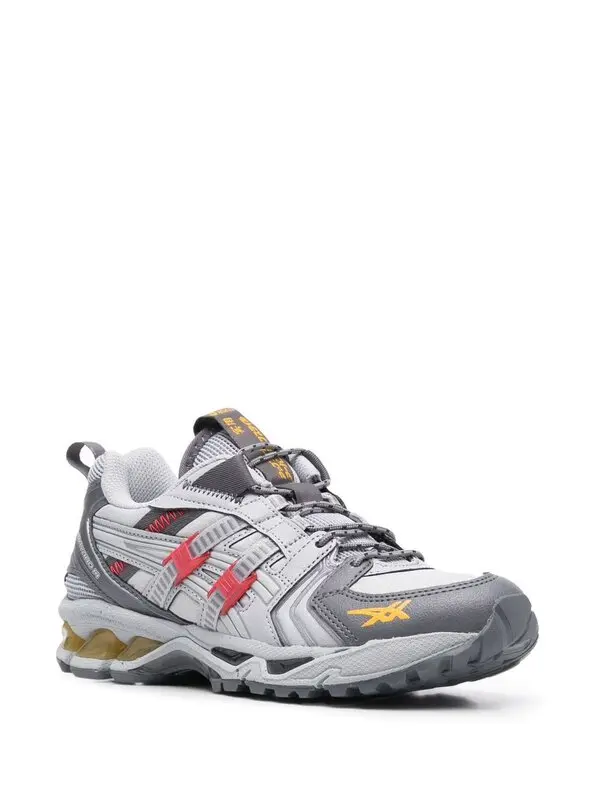 Asics Low Top Sneakers - Grey