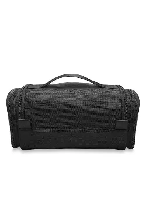 Briggs & Riley Baseline Executive Essentials Toiletry Bag
