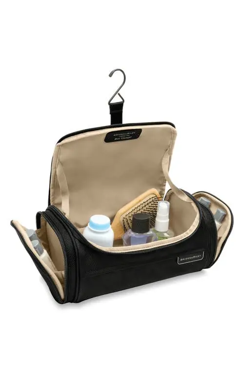 Briggs & Riley Baseline Executive Essentials Toiletry Bag