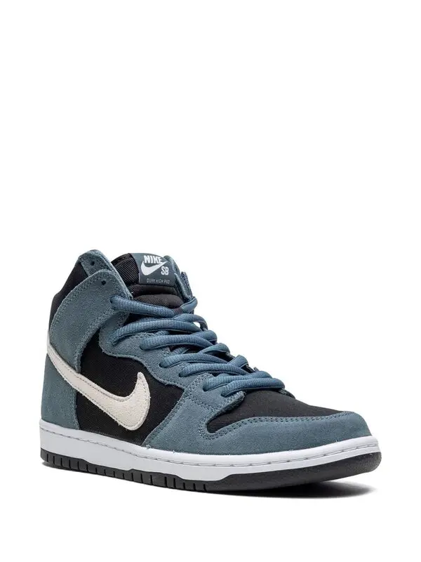 Nike Dunk High Sneakers