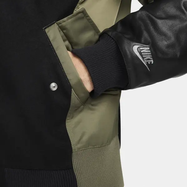 Nike Sportswear Therma-Fit White Space Destroyer Jacket In Black