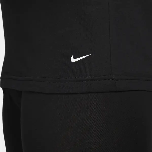 Nike Dri-fit Essential Cotton Stretch Slim Fit Crew Neck Undershirt - Black