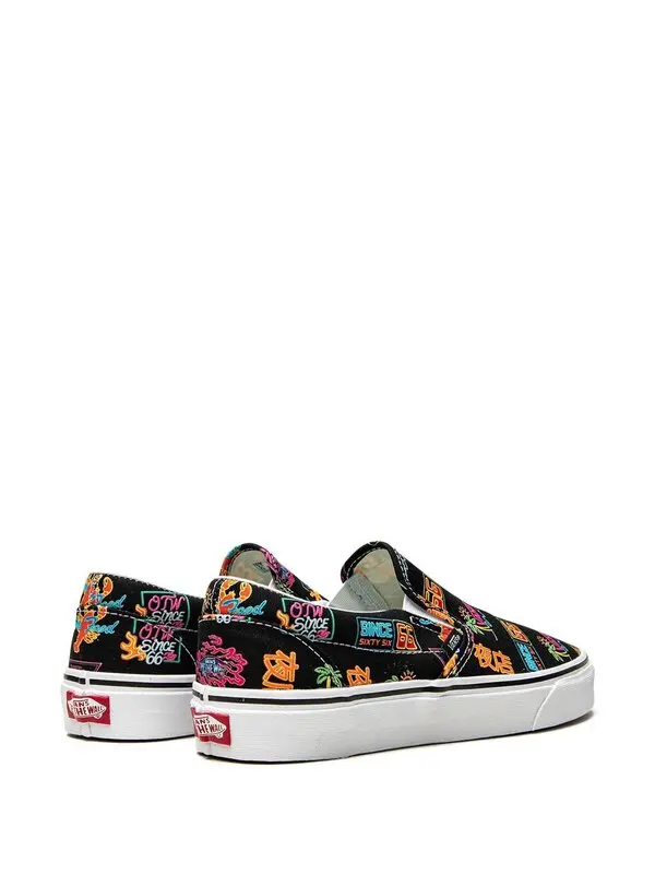 VANS Ua Classic Slip-on Sneakers - Black