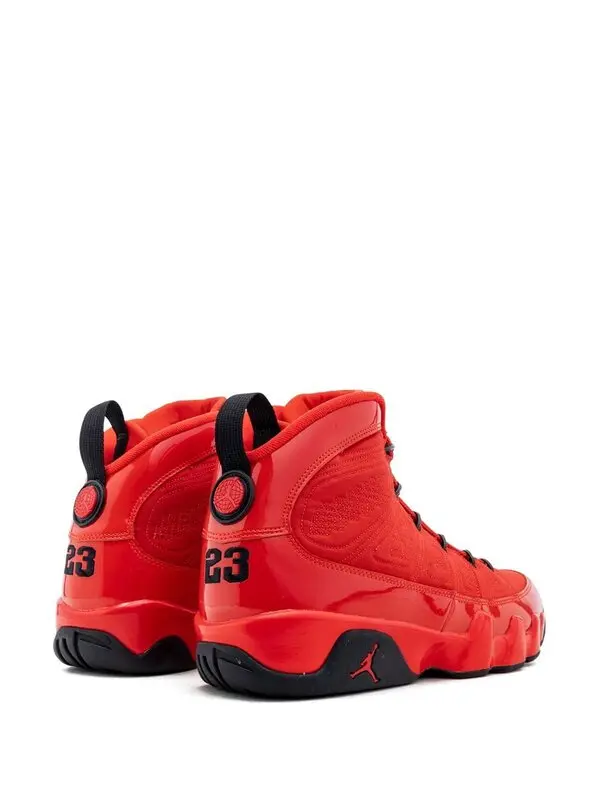 JORDAN Air Retro Chile Sneakers - Red
