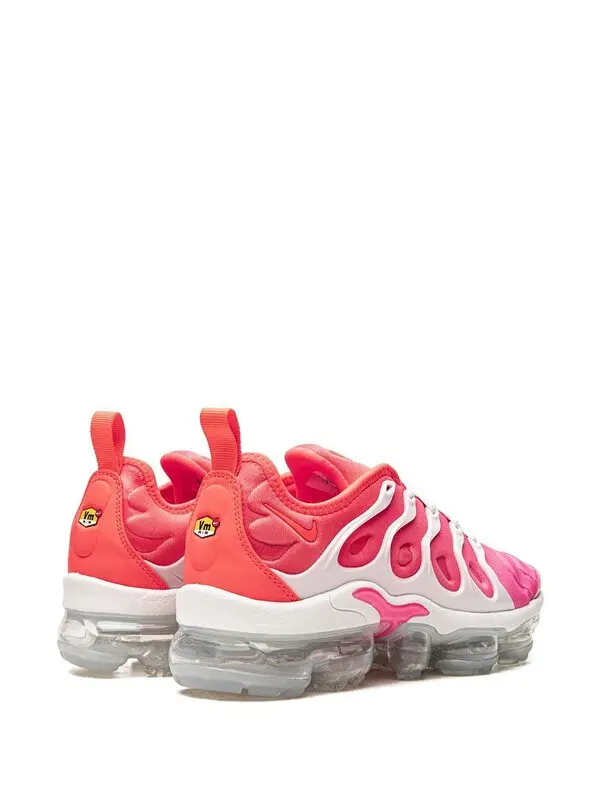 Nike Air Vapormax Plus Sneakers - Red