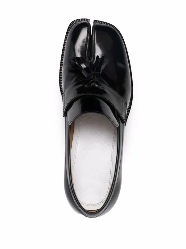 MAISON MARGIELA Tabi Tassel-detail Leather Loafers