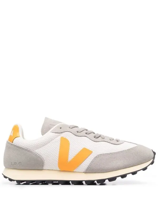 VEJA Low-top Sneakers - White