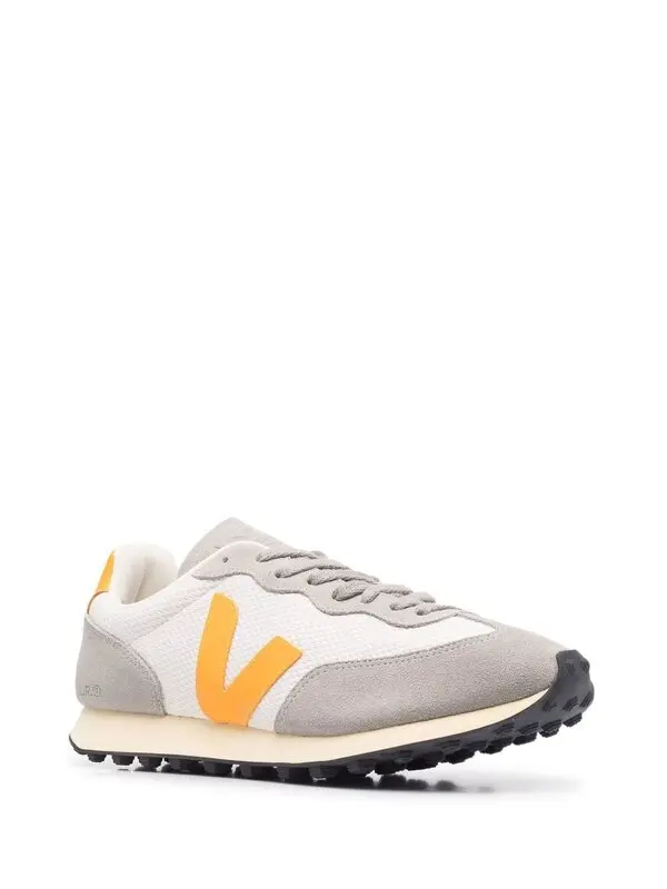 VEJA Low-top Sneakers - White