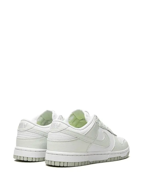 Nike Dunk Low Nn Sneakers - White