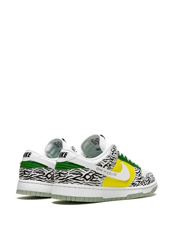 Nike Dunk Low Doernbecher 2022 Sneakers - White