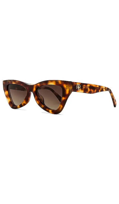Anine Bing Verona Sunglasses in Tortoise Anine Bing Verona Sunglasses In Brown - Tortoise | Editorialist main image 3