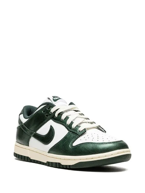 Nike Dunk Low Vintage Sneakers - Green
