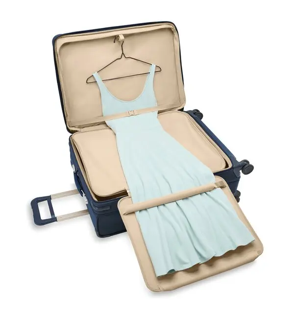 Briggs & Riley Baseline Expandable Spinner Suitcase - Navy