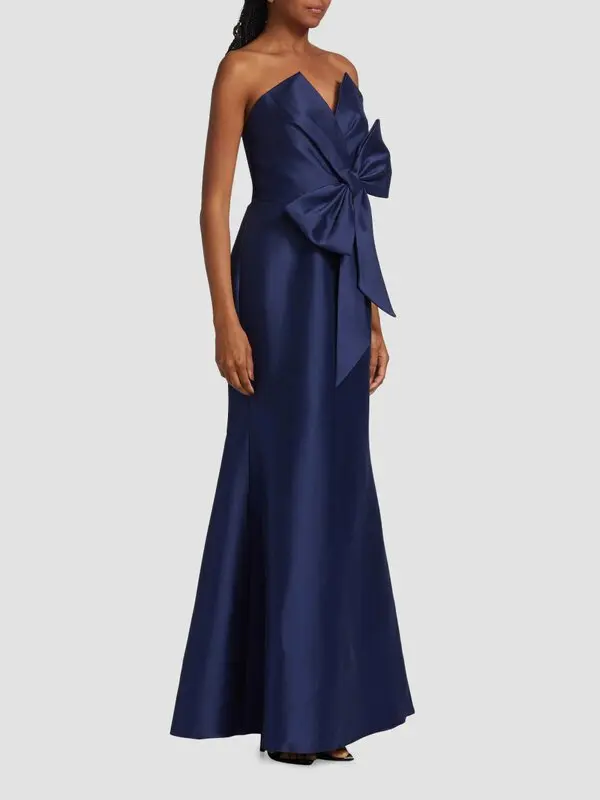 Badgley Mischka Strapless Bow Gown