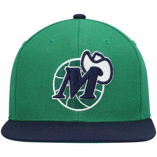 Mitchell & Ness Navy Dallas Mavericks Hardwood Classics Team Two-tone 2.0 Snapback Hat