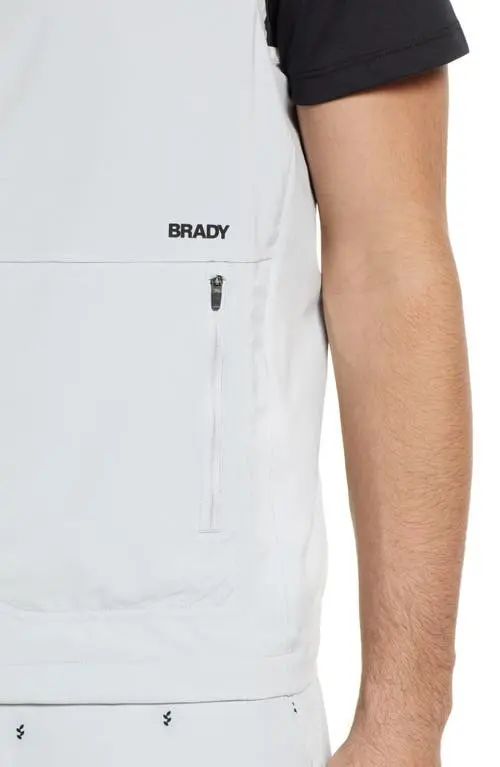 BRADY Zero Weight Golf Vest - Fog