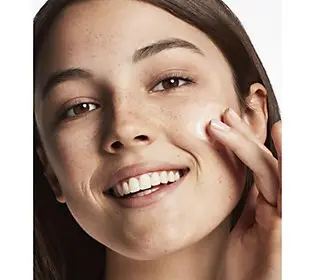 CLINIQUE Dramatically Different Moisturizing Gel 1.7 Oz - One-color