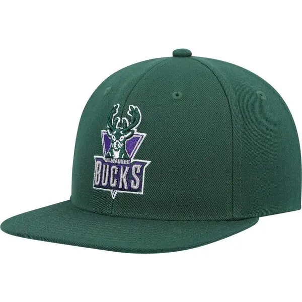 Mitchell & Ness Milwaukee Bucks Hardwood Classics Team Ground 2.0 Snapback Hat