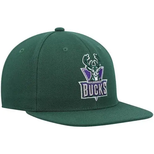 Mitchell & Ness Milwaukee Bucks Hardwood Classics Team Ground 2.0 Snapback Hat