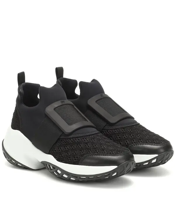 ROGER VIVIER Viv' Run Sneakers - Black