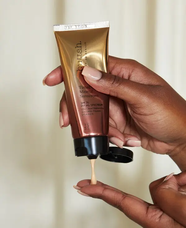 BUTTAH SKIN Tinted Mineral Sunscreen Spf 30