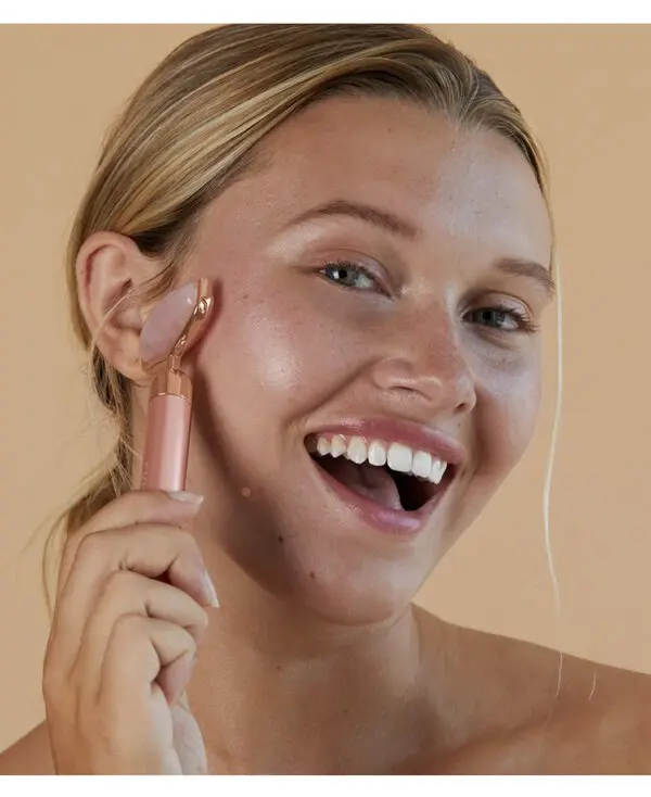 SKIN GYM Rose Quartz Lift Sculpt Roller
