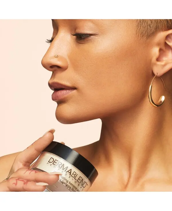 DERMABLEND Loose Setting Powder - Illuminating Banana