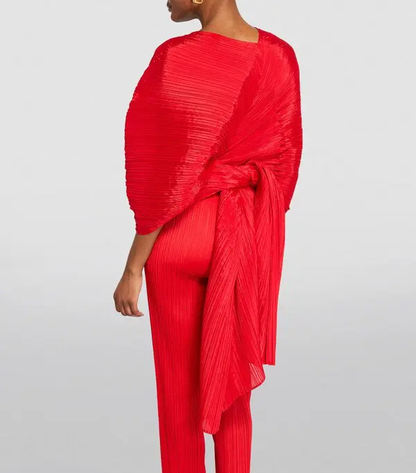 Issey Miyake Basic Madame-T Stole - Red | Editorialist