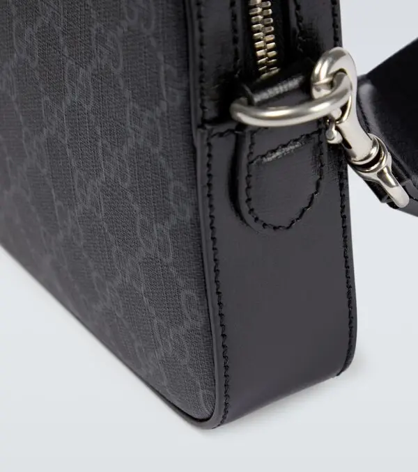 Gucci Gg Supreme Shoulder Bag