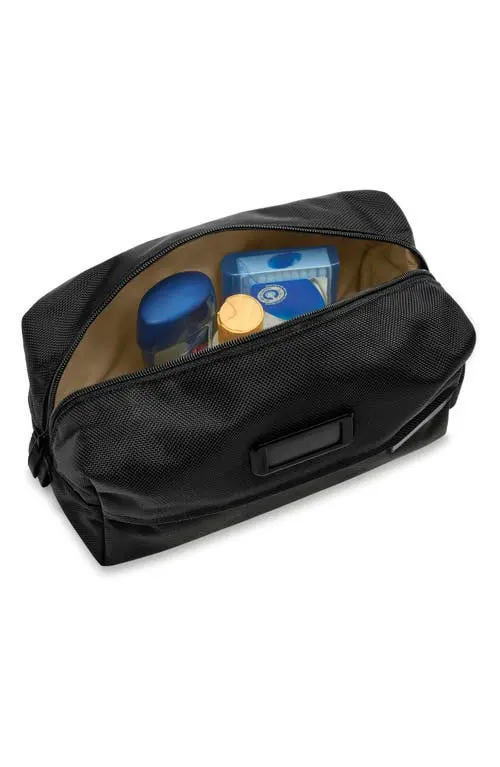 Briggs & Riley Baseline Everyday Essentials Dopp Kit