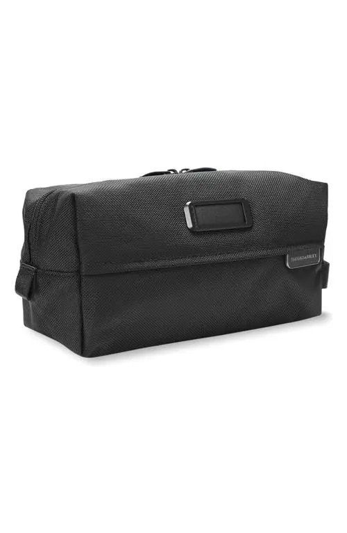 Briggs & Riley Baseline Everyday Essentials Dopp Kit