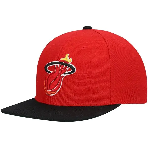 Mitchell & Ness Black Miami Heat Hardwood Classics Team Two-tone 2.0 Snapback Hat