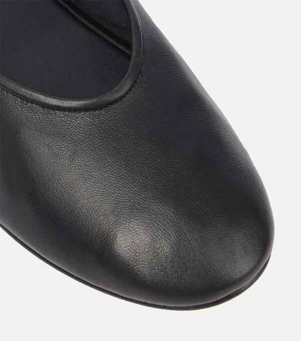 THE ROW Leather Elastic Ballet Flats - Black