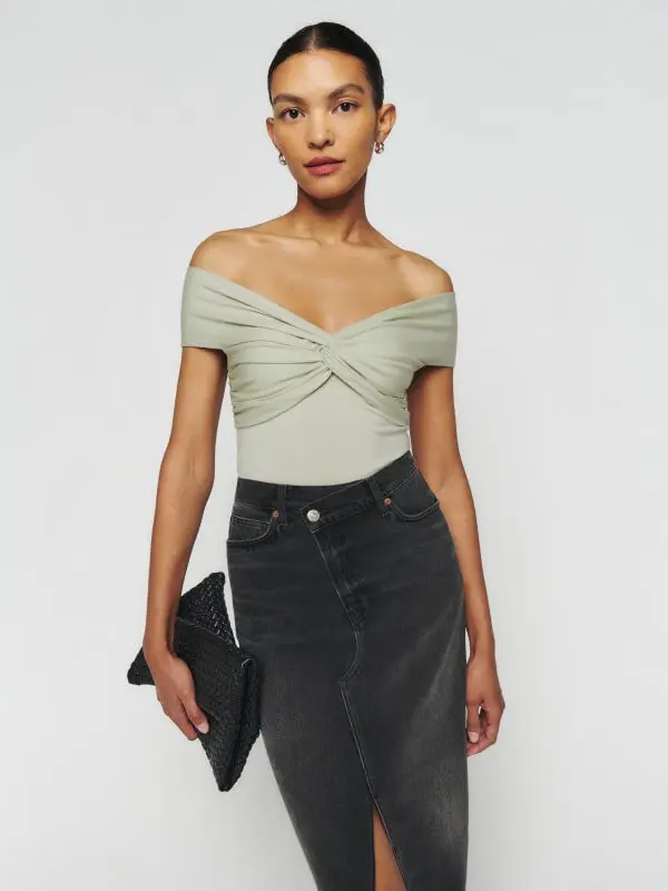 REFORMATION Ezlynn Knit Top