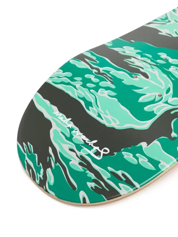 MAHARISHI Logo-print Detail Skateboard