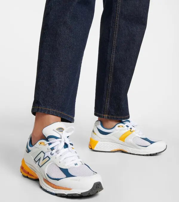 NEW BALANCE 2002r Leather Sneakers
