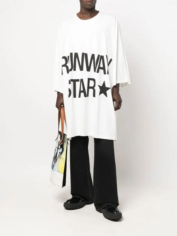 Vaquera Runway Star Print Oversized T-Shirt - White | Editorialist