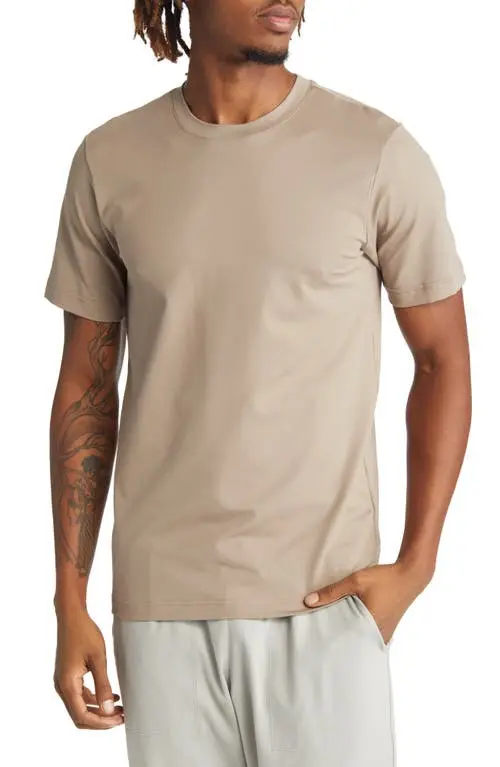Alo Yoga Conquer Reform Performance Crewneck T-Shirt - Gravel