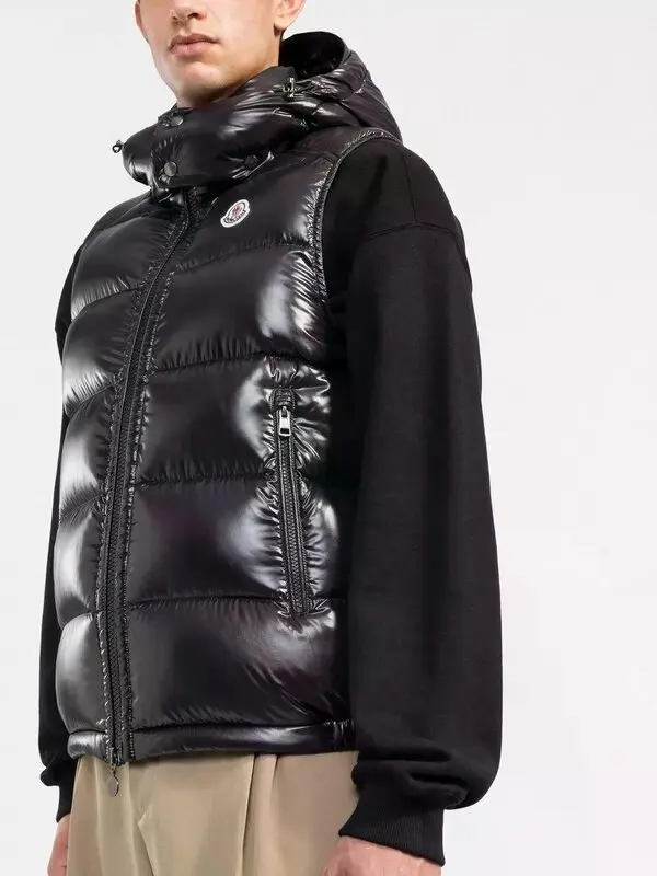 Moncler Bormes Hooded Gilet - Black
